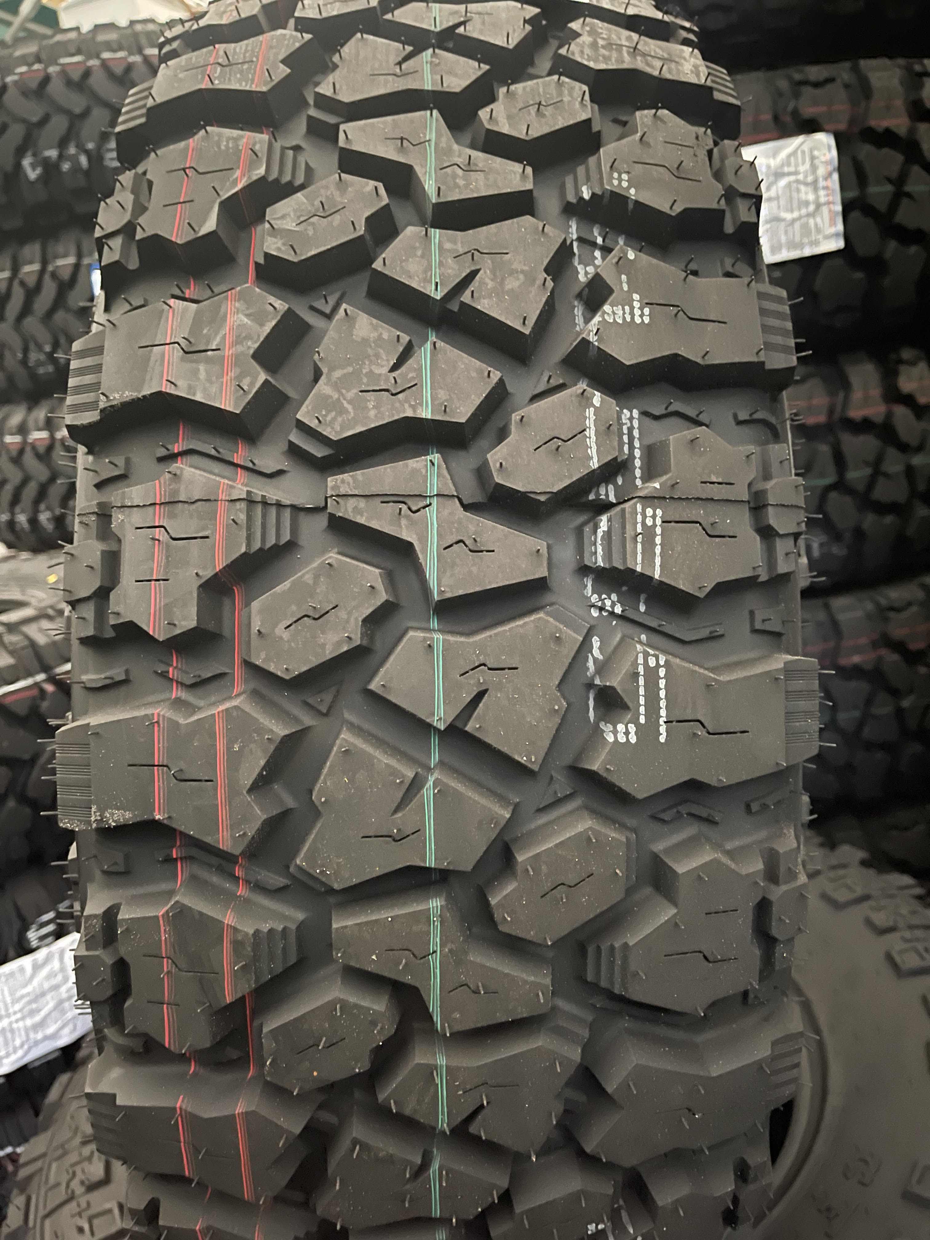 COMFORSER CF3300 285/70-17 121/118Q 10 PR M+S POR M2857017CF3300 ...